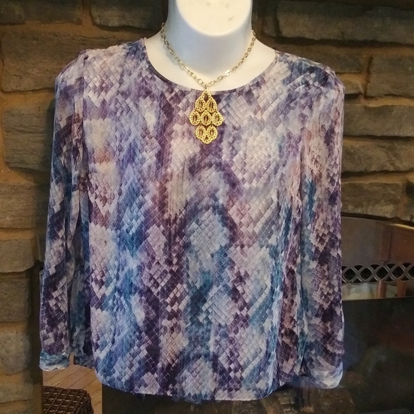 Jennifer Lopez | Tops | Jennifer Lopez Snake Top | Poshmark